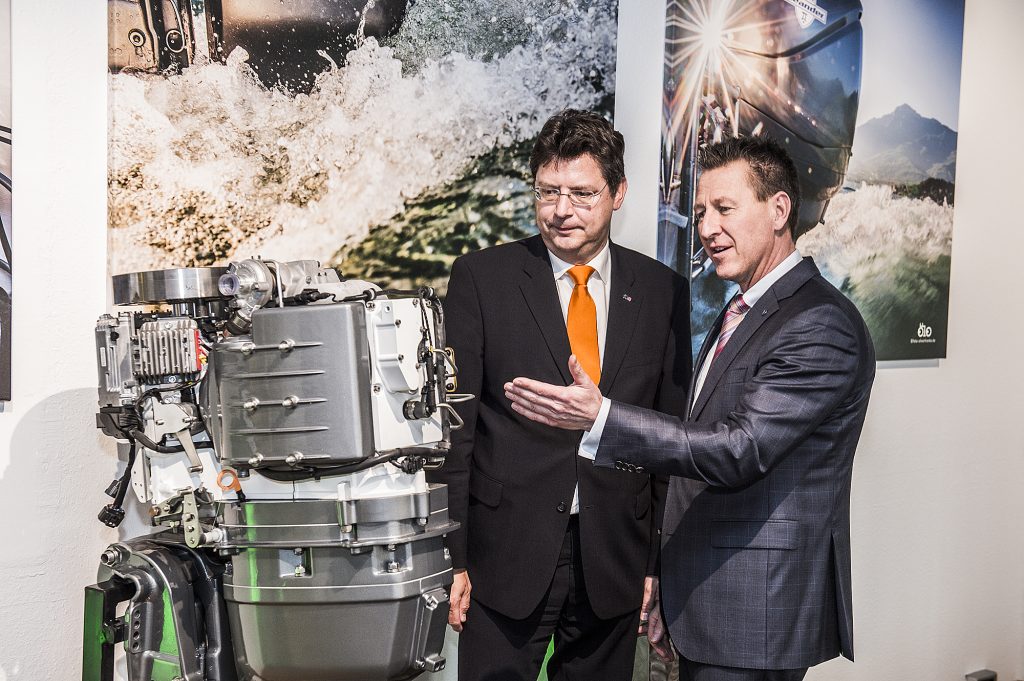 Federal gouvernment visits Neander Shark - Neander Marine